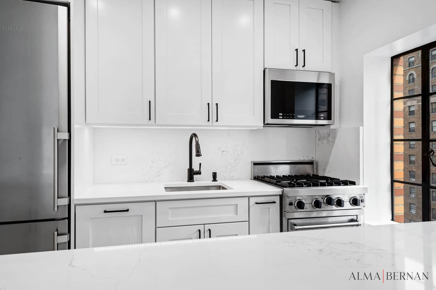 Park Ave Residence - 2021 Park Ave Residence - 2021